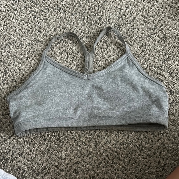 Athleta | Intimates & Sleepwear | Athleta Gray Sports Bra With Seamless ...